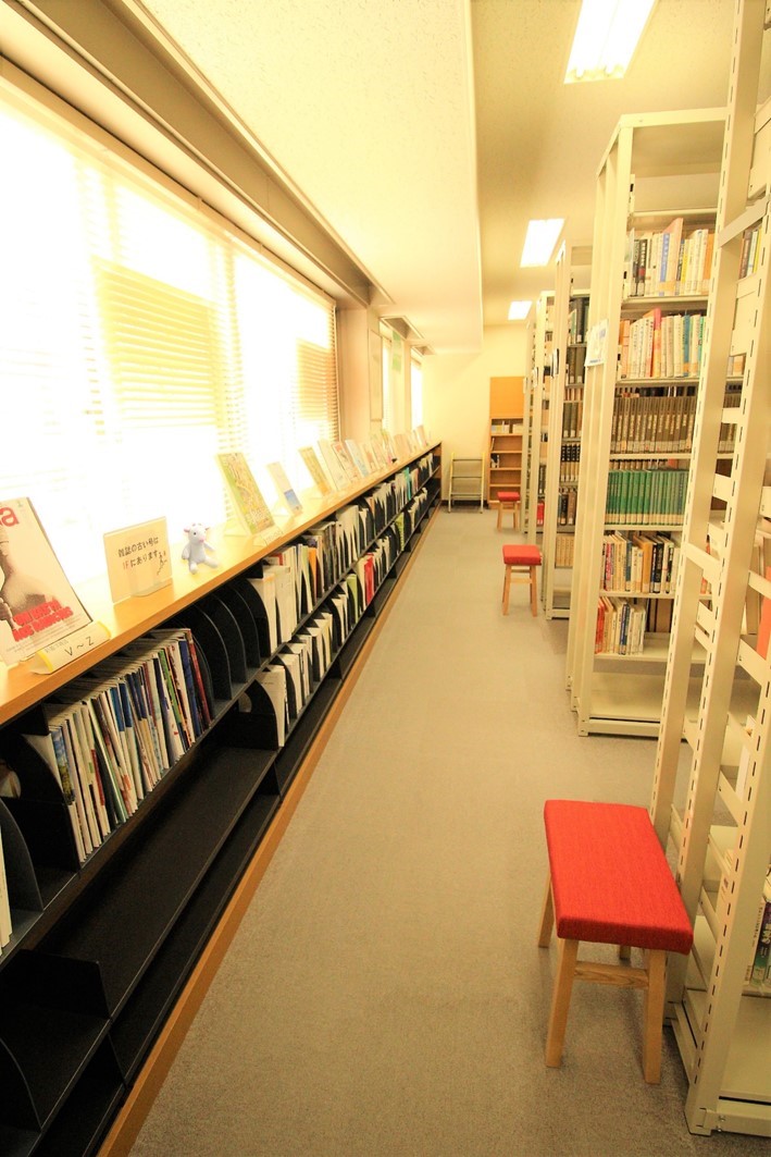 名古屋大学情報・言語合同図書室